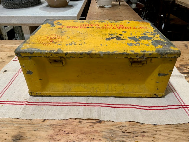 Vintage Metal Army Box #5392 – Fossil Vintage Australia