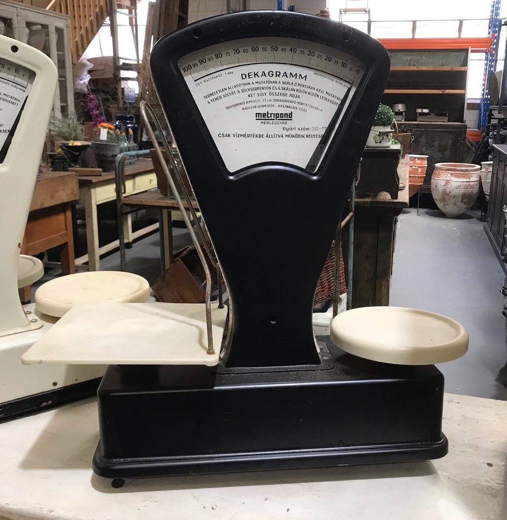 1960s Eastern European Shop Scale #3674A – Fossil Vintage Australia