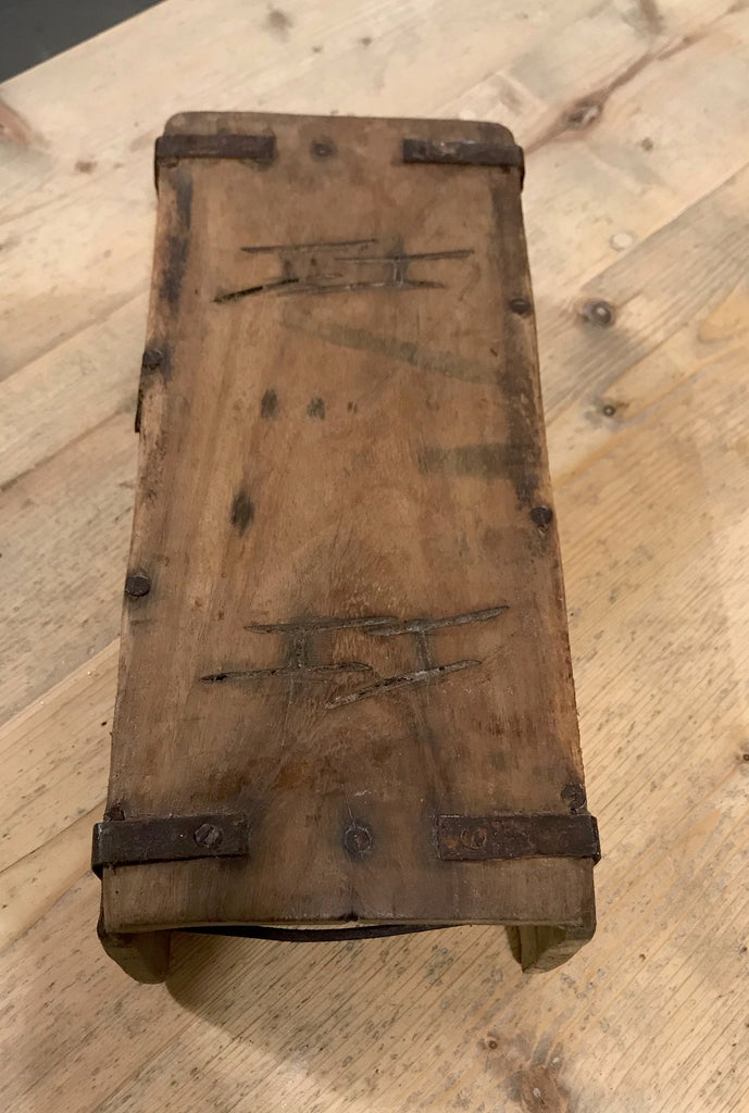 Vintage Wooden Crate/Brick Mould #3827 – Fossil Vintage Australia